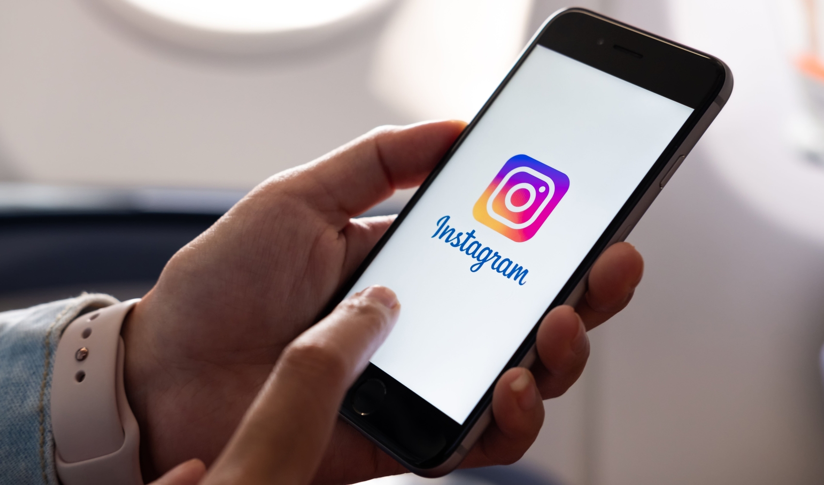 Instagramにおいて、魅力的な味わいが引き立ちます。カラフルで情報豊かな発信が、飲食の体験を劇的に変える要因となります。 | SaaSBankのソリューション情報紹介